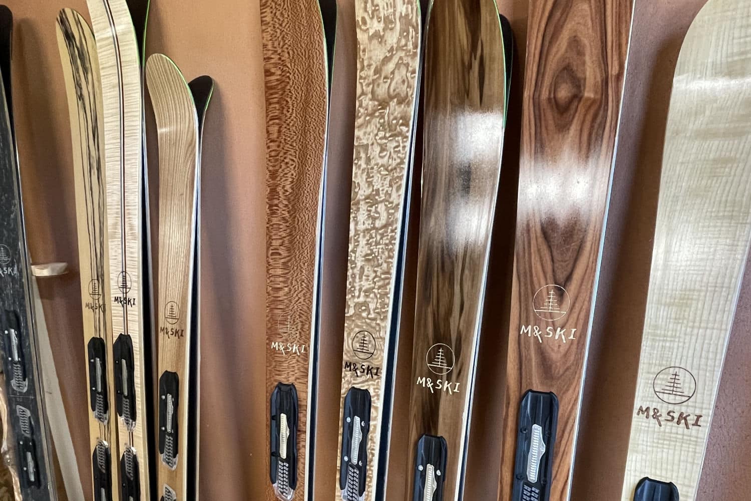 Un ski en bois qui vous ressemble - M&SKI